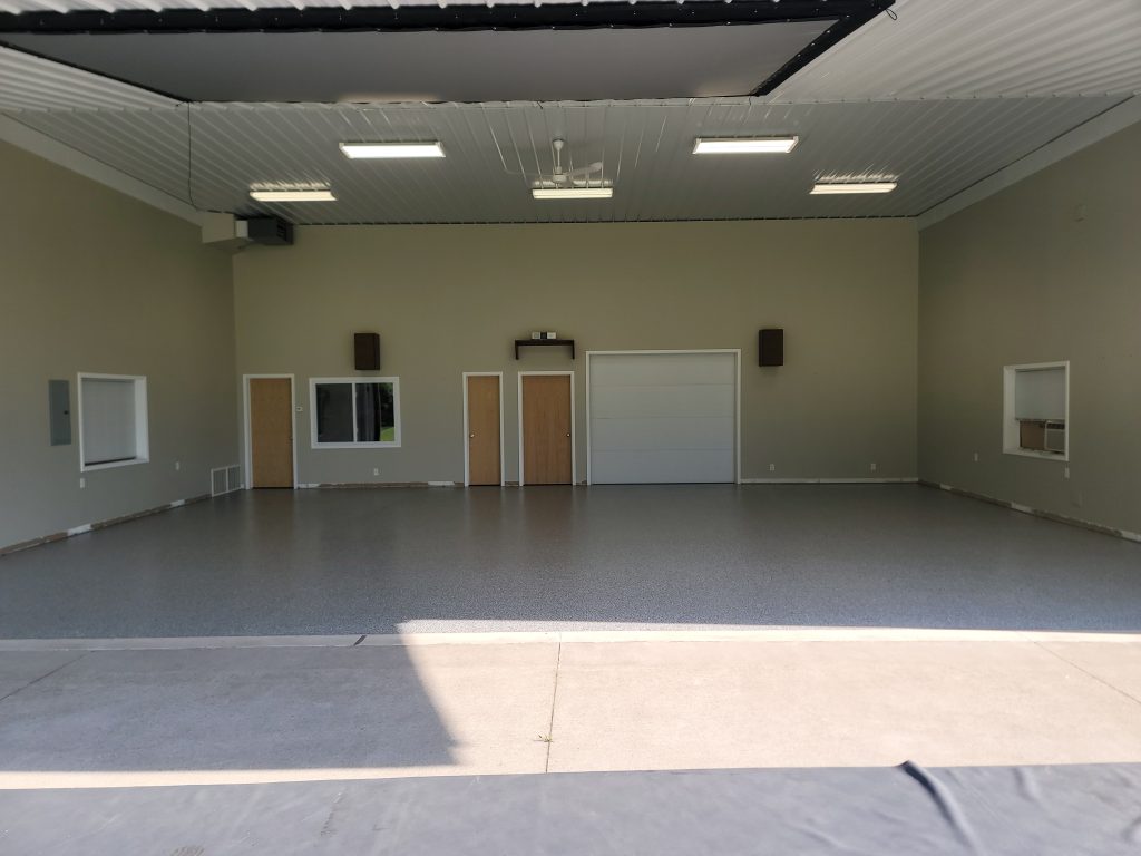 The Ultimate Guide to Epoxy Coating Your Garage Floor - Corner to ...
